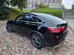 Black Mercedes-Benz GLC 220 2019 in Utena, with an engine capacity of 1.95 L and mileage of 159 thousand km for 28700 €, photo 44 on AUTOMOTO.COM.LV