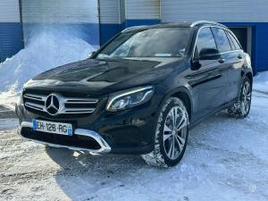 Melns Mercedes-Benz GLC 220 2016 Tauragė, ar dzinēja tilpumu 2.20 L un nobraukumu 300 tūkst. km par 16500 €, foto  vietnē AUTOMOTO.COM.LV