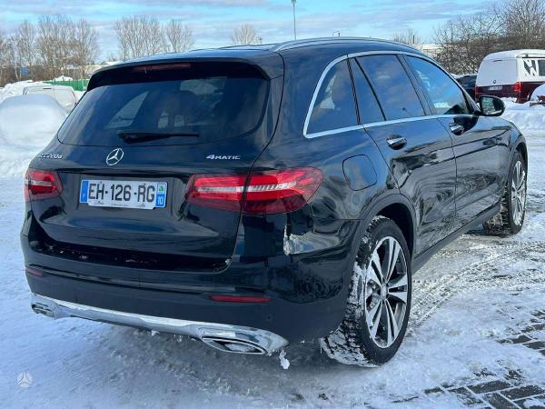 Melns Mercedes-Benz GLC 220 2016 Tauragė, ar dzinēja tilpumu 2.20 L un nobraukumu 300 tūkst. km par 16500 €, foto 8 vietnē AUTOMOTO.COM.LV