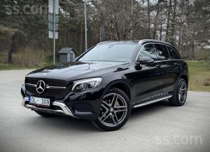 Черный Мерседес ГЛЦ 220 2016 в Рига, объемом двигателя 2.20 л и пробегом 268 тыс. км за 18500 €, фото 3 на AUTOMOTO.COM.LV