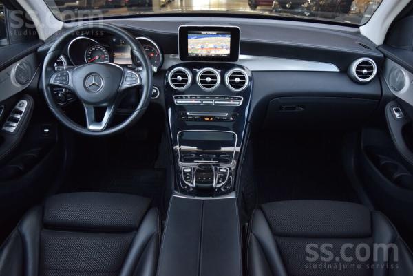 Melns Mercedes-Benz GLC 220 2016 Rīga, ar dzinēja tilpumu 2.20 L un nobraukumu 148 tūkst. km par 23900 €, foto 4 vietnē AUTOMOTO.COM.LV
