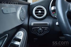 Black Mercedes-Benz GLC 220 2016 in Riga, with an engine capacity of 2.20 L and mileage of 148 thousand km for 23900 €, photo 14 on AUTOMOTO.COM.LV