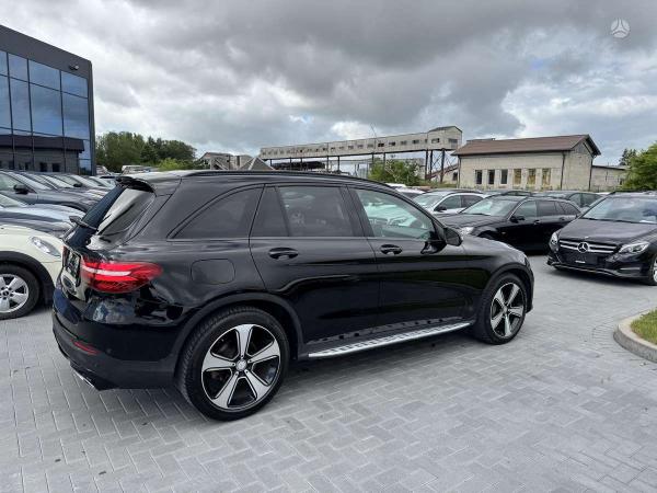 Black Mercedes-Benz GLC 220 2016 in Telschi, with an engine capacity of 2.14 L and mileage of 255 thousand km for 16500 €, photo 7 on AUTOMOTO.COM.LV