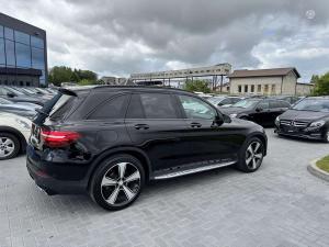 Black Mercedes-Benz GLC 220 2016 in Telschi, with an engine capacity of 2.14 L and mileage of 255 thousand km for 16500 €, photo 8 on AUTOMOTO.COM.LV