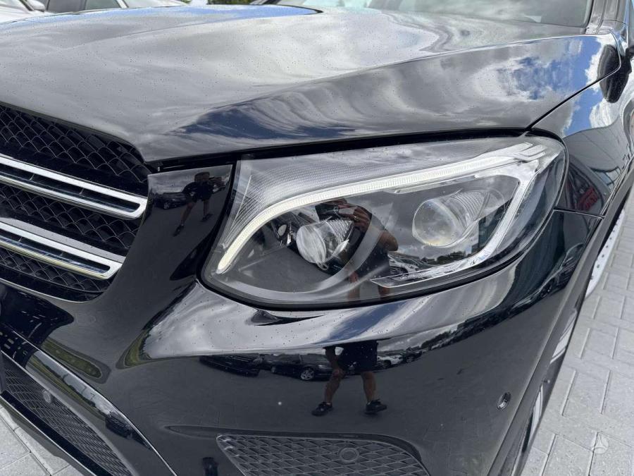 Black Mercedes-Benz GLC 220 2016 in Telschi, with an engine capacity of 2.14 L and mileage of 255 thousand km for 16500 €, photo 12 on AUTOMOTO.COM.LV