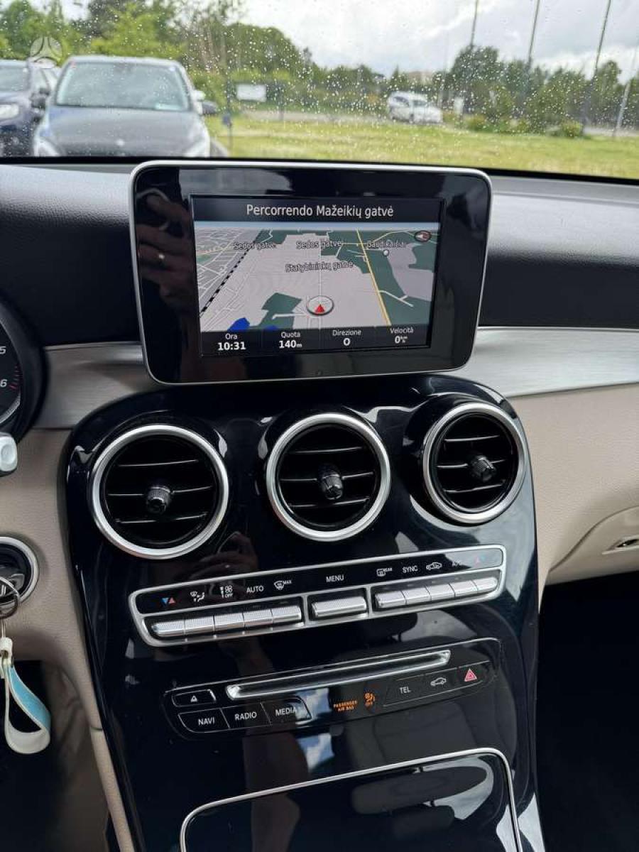 Black Mercedes-Benz GLC 220 2016 in Telschi, with an engine capacity of 2.14 L and mileage of 255 thousand km for 16500 €, photo 30 on AUTOMOTO.COM.LV