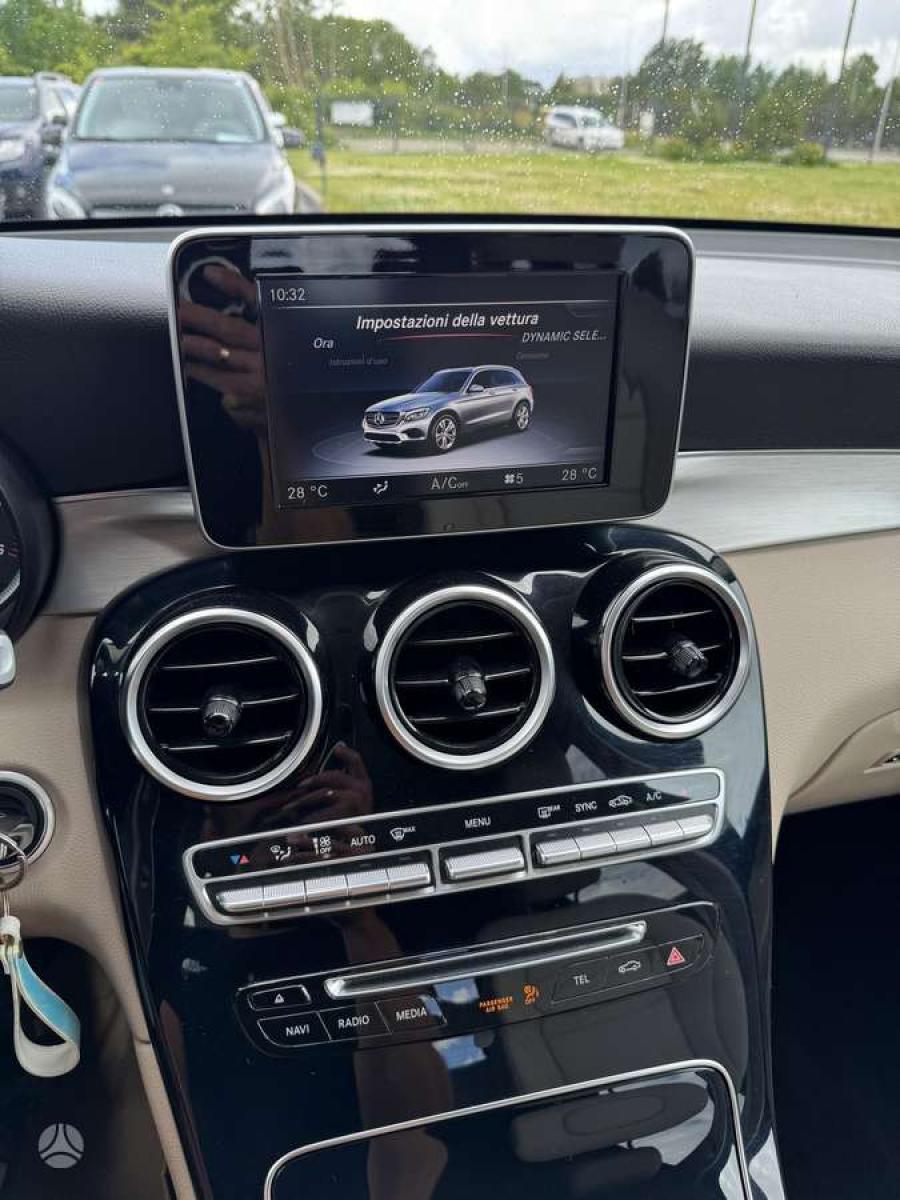 Black Mercedes-Benz GLC 220 2016 in Telschi, with an engine capacity of 2.14 L and mileage of 255 thousand km for 16500 €, photo 36 on AUTOMOTO.COM.LV