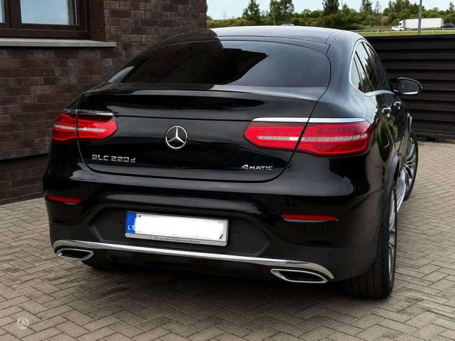 Melns Mercedes-Benz GLC 220 2016 Klaipėda, ar dzinēja tilpumu 2.14 L un nobraukumu 156 tūkst. km par 27500 €, foto 9 vietnē AUTOMOTO.COM.LV
