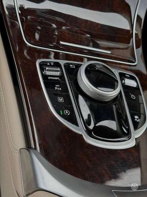Melns Mercedes-Benz GLC 220 2016 Klaipėda, ar dzinēja tilpumu 2.14 L un nobraukumu 156 tūkst. km par 27500 €, foto 17 vietnē AUTOMOTO.COM.LV