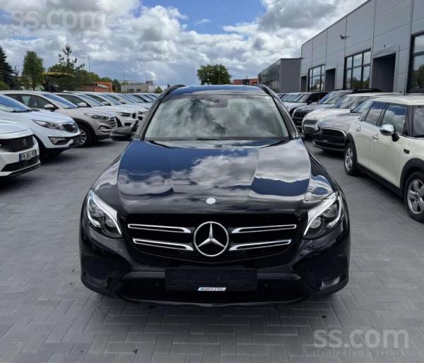 Black Mercedes-Benz GLC 220 2016 in Telschi, with an engine capacity of 2.10 L and mileage of 255 thousand km for 16490 €, photo 2 on AUTOMOTO.COM.LV