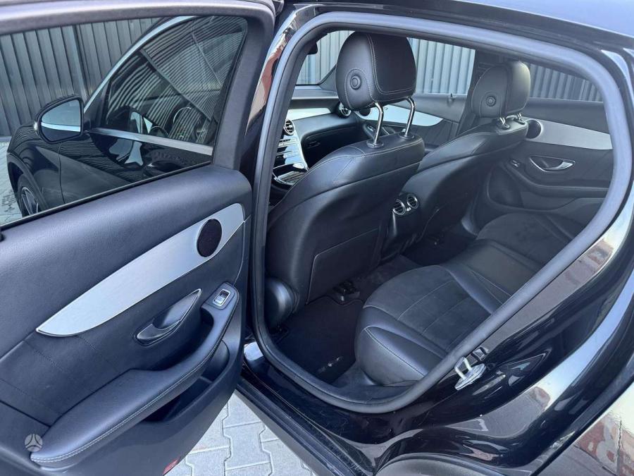 Melns Mercedes-Benz GLC 220 2016 Kauņa, ar dzinēja tilpumu 2.14 L un nobraukumu 330 tūkst. km par 17300 €, foto 13 vietnē AUTOMOTO.COM.LV