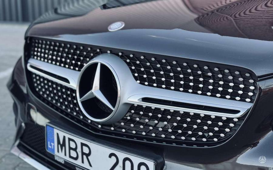 Melns Mercedes-Benz GLC 220 2016 Kauņa, ar dzinēja tilpumu 2.14 L un nobraukumu 330 tūkst. km par 17300 €, foto 31 vietnē AUTOMOTO.COM.LV