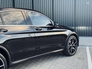 Melns Mercedes-Benz GLC 220 2016 Kauņa, ar dzinēja tilpumu 2.14 L un nobraukumu 330 tūkst. km par 17300 €, foto 33 vietnē AUTOMOTO.COM.LV