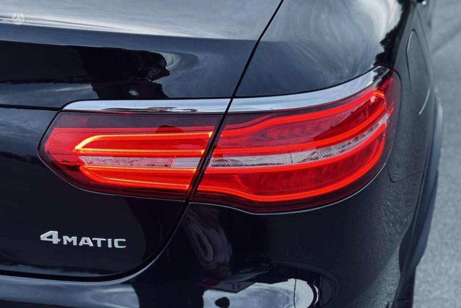 Melns Mercedes-Benz GLC 220 2016 Kauņa, ar dzinēja tilpumu 2.14 L un nobraukumu 330 tūkst. km par 17300 €, foto 37 vietnē AUTOMOTO.COM.LV