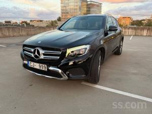 Melns Mercedes-Benz GLC 220 2016 Rīga, ar dzinēja tilpumu 2.20 L un nobraukumu 180 tūkst. km par 20300 €, foto 3 vietnē AUTOMOTO.COM.LV