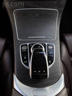 Melns Mercedes-Benz GLC 220 2016 Rīga, ar dzinēja tilpumu 2.20 L un nobraukumu 180 tūkst. km par 20300 €, foto 12 vietnē AUTOMOTO.COM.LV