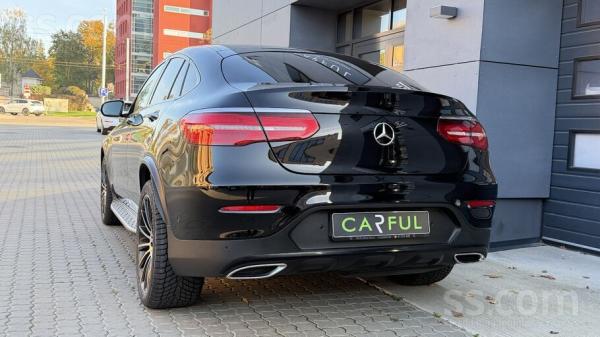 Black Mercedes-Benz GLC 220 2016 in Riga, with an engine capacity of 2.20 L and mileage of 102 thousand km for 25000 €, photo 10 on AUTOMOTO.COM.LV
