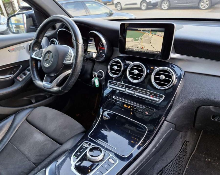 Black Mercedes-Benz GLC 220 2017 in Kaunas, with an engine capacity of 2.14 L and mileage of 160 thousand km for 21950 €, photo 10 on AUTOMOTO.COM.LV