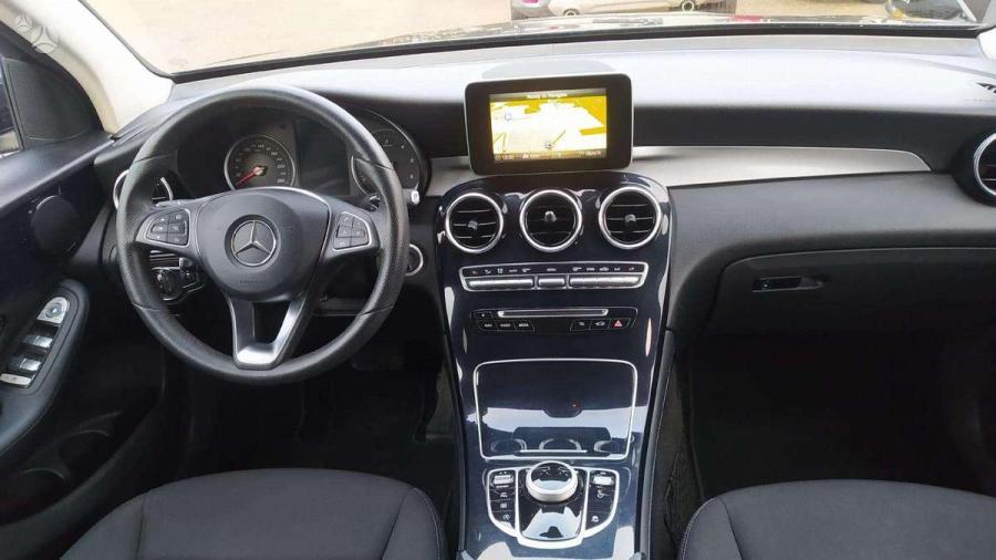 Black Mercedes-Benz GLC 220 2017 in Panevezys, with an engine capacity of 2.14 L and mileage of 173 thousand km for 19500 €, photo 15 on AUTOMOTO.COM.LV