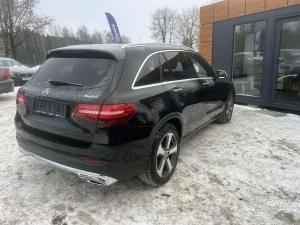 Black Mercedes-Benz GLC 220 2017 in Kaunas, with an engine capacity of 2.14 L and mileage of 161 thousand km for 21950 €, photo 6 on AUTOMOTO.COM.LV