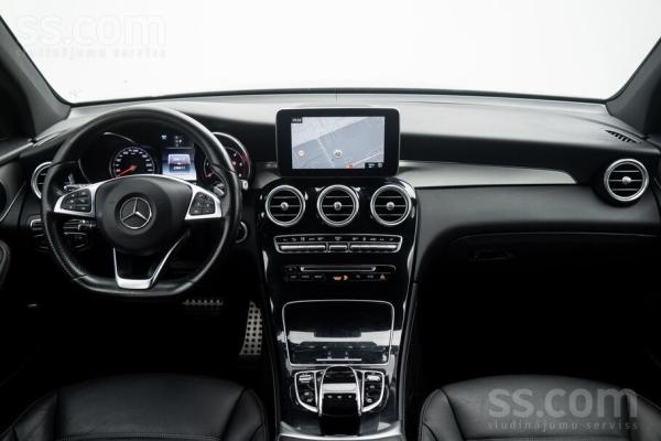 Black Mercedes-Benz GLC 220 2017 in Tallinn, with an engine capacity of 2.10 L and mileage of 230 thousand km for 16999 €, photo 2 on AUTOMOTO.COM.LV