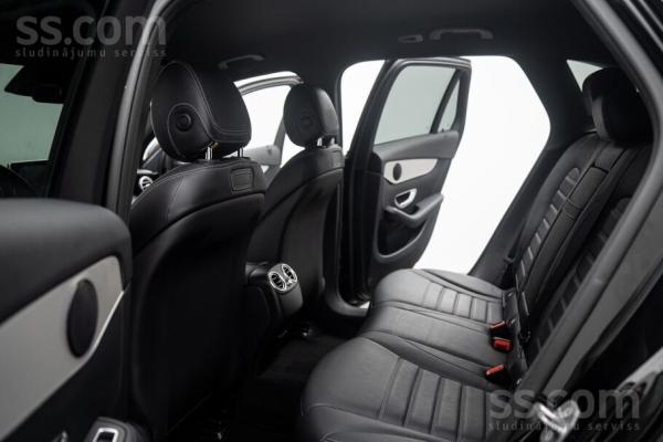 Black Mercedes-Benz GLC 220 2017 in Tallinn, with an engine capacity of 2.10 L and mileage of 230 thousand km for 16999 €, photo 10 on AUTOMOTO.COM.LV