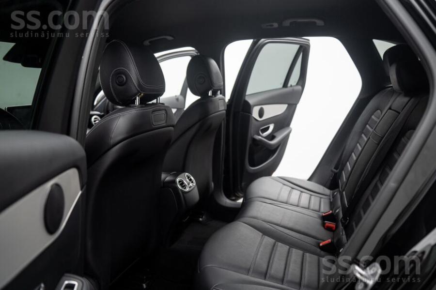 Melns Mercedes-Benz GLC 220 2017 Tallina, ar dzinēja tilpumu 2.10 L un nobraukumu 230 tūkst. km par 16999 €, foto 11 vietnē AUTOMOTO.COM.LV