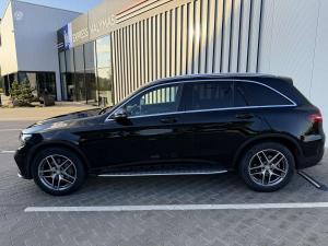 Black Mercedes-Benz GLC 220 2017 in Vilnius, with an engine capacity of 2.14 L and mileage of 157 thousand km for 21000 €, photo 6 on AUTOMOTO.COM.LV