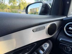 Black Mercedes-Benz GLC 220 2017 in Vilnius, with an engine capacity of 2.14 L and mileage of 157 thousand km for 21000 €, photo 12 on AUTOMOTO.COM.LV