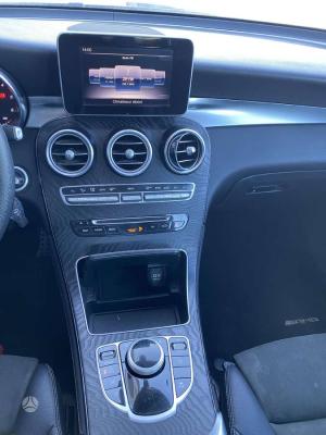 Black Mercedes-Benz GLC 220 2018 in Taurage, with an engine capacity of 2.14 L and mileage of 301 thousand km for 9200 €, photo 22 on AUTOMOTO.COM.LV