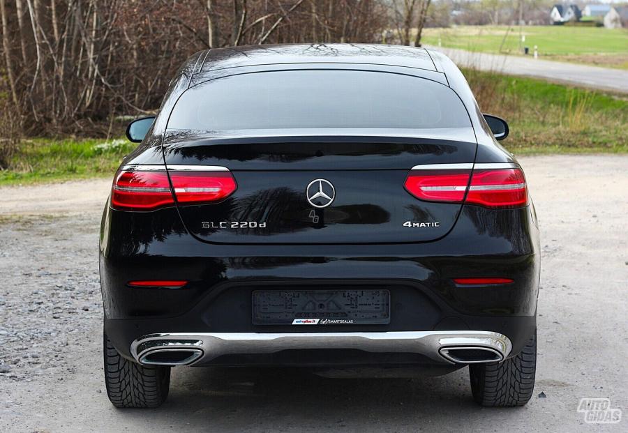 Black Mercedes-Benz GLC 220 2018 in Petrikaiciai, with an engine capacity of 2.10 L and mileage of 120 thousand km for 28799 €, photo 13 on AUTOMOTO.COM.LV