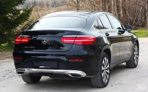Black Mercedes-Benz GLC 220 2018 in Petrikaiciai, with an engine capacity of 2.10 L and mileage of 120 thousand km for 28799 €, photo 14 on AUTOMOTO.COM.LV