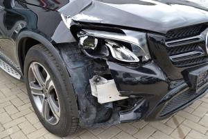 Melns Mercedes-Benz GLC 220 2018 Viļņa, ar dzinēja tilpumu 2.14 L un nobraukumu 195 tūkst. km par 16900 €, foto 6 vietnē AUTOMOTO.COM.LV
