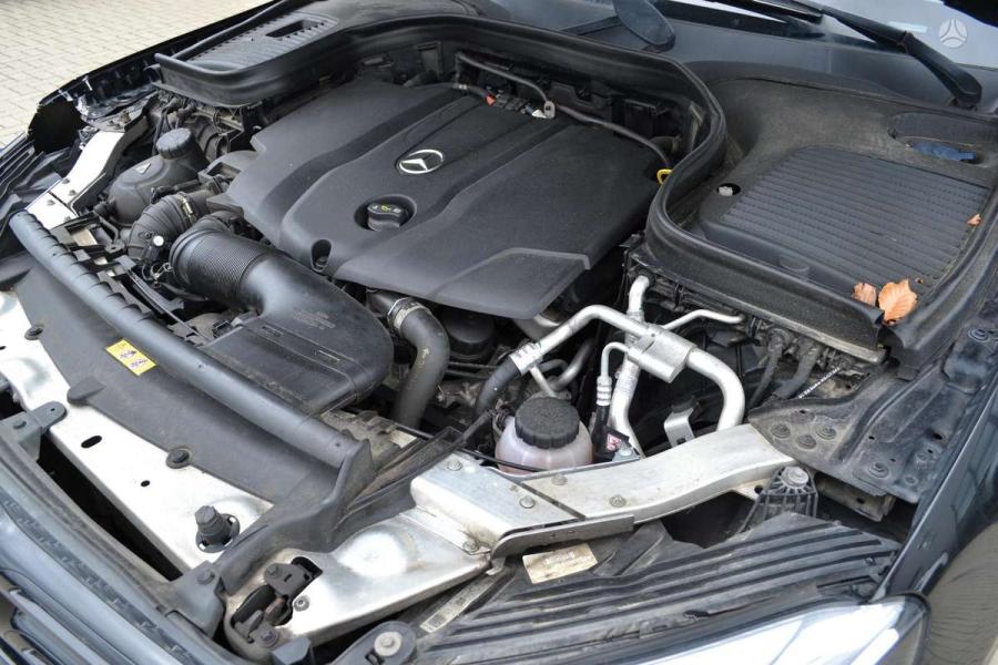 Melns Mercedes-Benz GLC 220 2018 Viļņa, ar dzinēja tilpumu 2.14 L un nobraukumu 195 tūkst. km par 16900 €, foto 12 vietnē AUTOMOTO.COM.LV