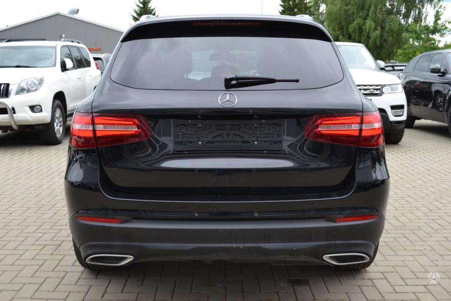 Melns Mercedes-Benz GLC 220 2018 Viļņa, ar dzinēja tilpumu 2.14 L un nobraukumu 195 tūkst. km par 16900 €, foto 17 vietnē AUTOMOTO.COM.LV