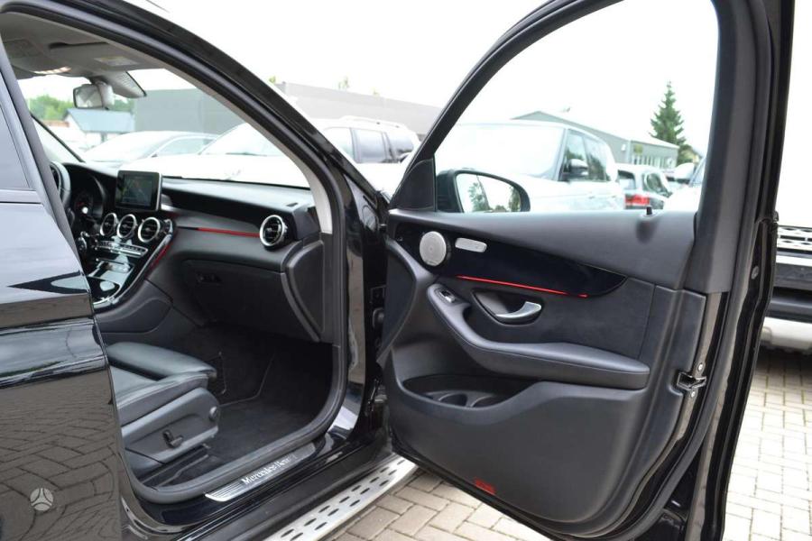 Melns Mercedes-Benz GLC 220 2018 Viļņa, ar dzinēja tilpumu 2.14 L un nobraukumu 195 tūkst. km par 16900 €, foto 20 vietnē AUTOMOTO.COM.LV