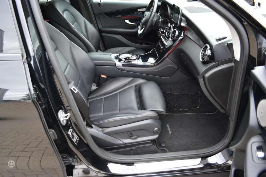 Melns Mercedes-Benz GLC 220 2018 Viļņa, ar dzinēja tilpumu 2.14 L un nobraukumu 195 tūkst. km par 16900 €, foto 21 vietnē AUTOMOTO.COM.LV