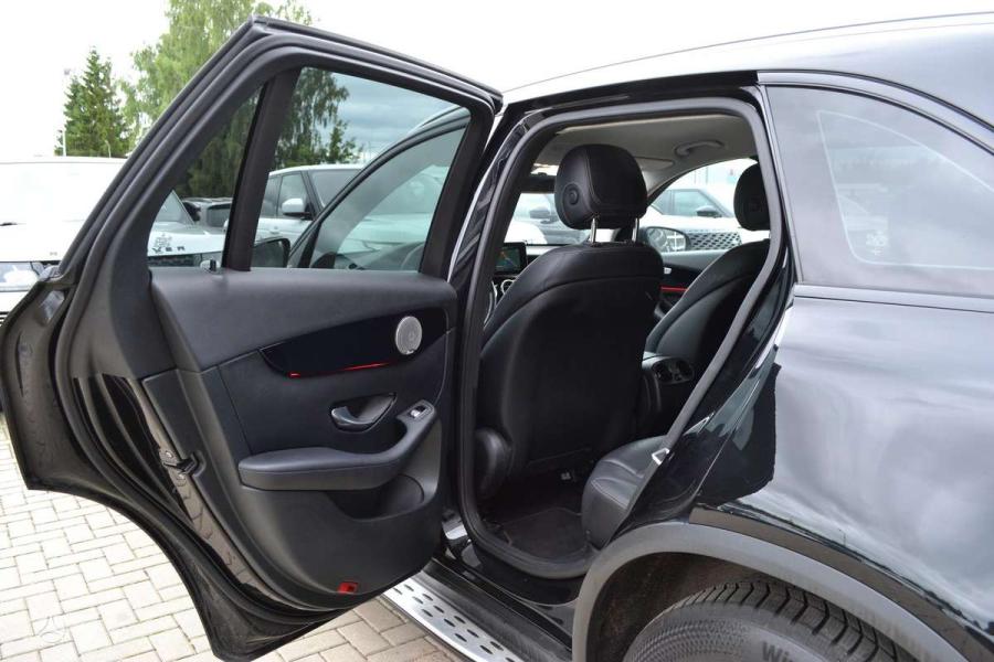 Melns Mercedes-Benz GLC 220 2018 Viļņa, ar dzinēja tilpumu 2.14 L un nobraukumu 195 tūkst. km par 16900 €, foto 32 vietnē AUTOMOTO.COM.LV