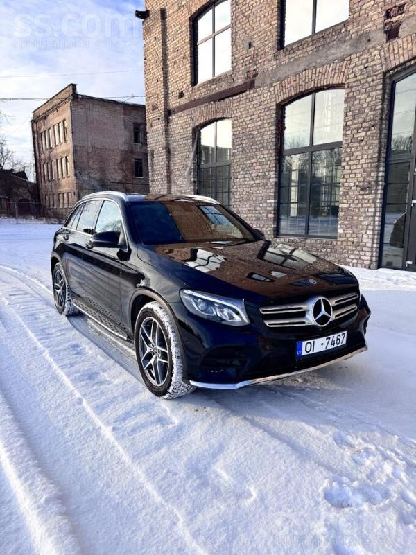 Melns Mercedes-Benz GLC 220 2019 Rīga, ar dzinēja tilpumu 2.20 L un nobraukumu 92 tūkst. km par 27500 €, foto 3 vietnē AUTOMOTO.COM.LV