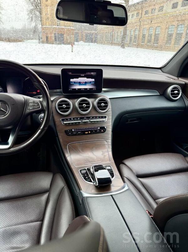 Melns Mercedes-Benz GLC 220 2019 Rīga, ar dzinēja tilpumu 2.20 L un nobraukumu 92 tūkst. km par 27500 €, foto 8 vietnē AUTOMOTO.COM.LV