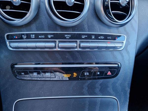 Black Mercedes-Benz GLC 220 2019 in Kaunas, with an engine capacity of 1.95 L and mileage of 175 thousand km for 24950 €, photo 9 on AUTOMOTO.COM.LV