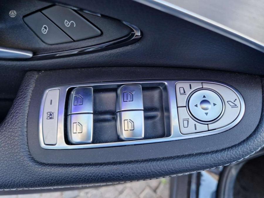 Черный Мерседес ГЛЦ 220 2019 в Каунас, объемом двигателя 1.95 л и пробегом 175 тыс. км за 24950 €, фото 16 на AUTOMOTO.COM.LV