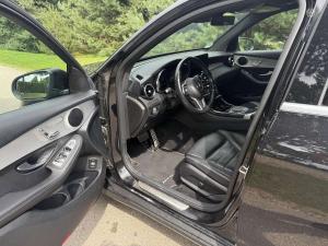 Black Mercedes-Benz GLC 220 2019 in Vilnius, with an engine capacity of 1.95 L and mileage of 137 thousand km for 29500 €, photo 11 on AUTOMOTO.COM.LV