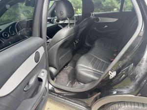 Black Mercedes-Benz GLC 220 2019 in Vilnius, with an engine capacity of 1.95 L and mileage of 137 thousand km for 29500 €, photo 14 on AUTOMOTO.COM.LV