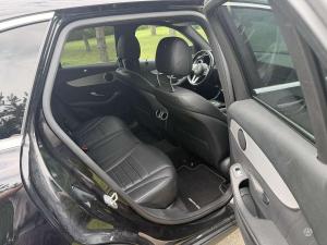 Black Mercedes-Benz GLC 220 2019 in Vilnius, with an engine capacity of 1.95 L and mileage of 137 thousand km for 29500 €, photo 15 on AUTOMOTO.COM.LV