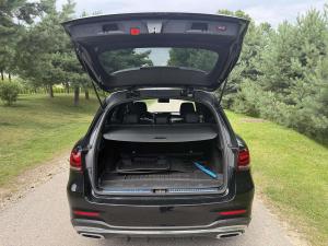 Black Mercedes-Benz GLC 220 2019 in Vilnius, with an engine capacity of 1.95 L and mileage of 137 thousand km for 29500 €, photo 16 on AUTOMOTO.COM.LV