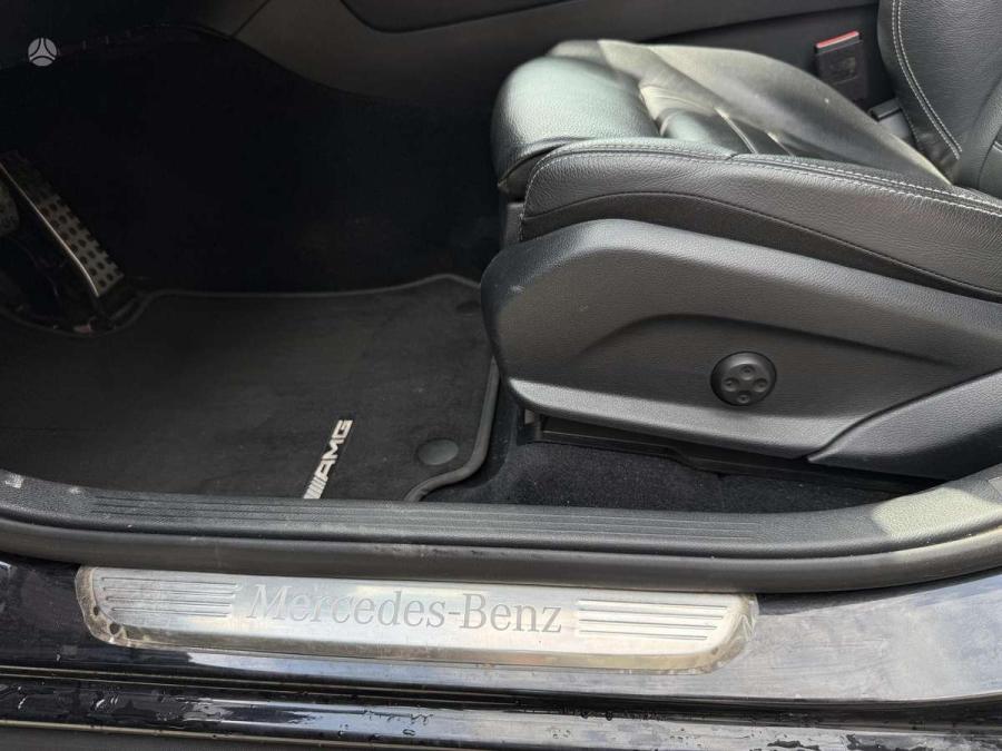 Black Mercedes-Benz GLC 220 2019 in Vilnius, with an engine capacity of 1.95 L and mileage of 137 thousand km for 29500 €, photo 20 on AUTOMOTO.COM.LV