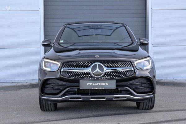 Black Mercedes-Benz GLC 220 2019 in Kaunas, with an engine capacity of 1.95 L and mileage of 182 thousand km for 32999 €, photo 6 on AUTOMOTO.COM.LV