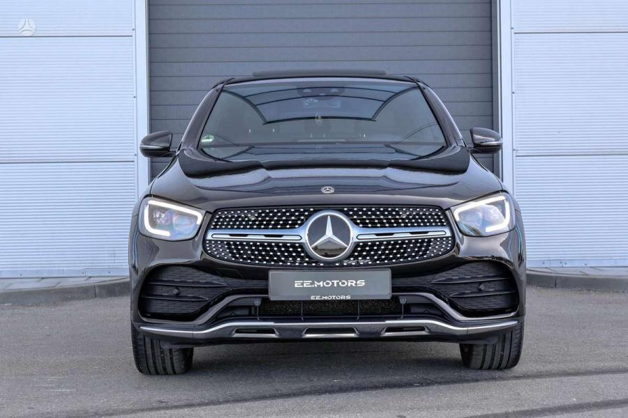Black Mercedes-Benz GLC 220 2019 in Kaunas, with an engine capacity of 1.95 L and mileage of 182 thousand km for 32999 €, photo 6 on AUTOMOTO.COM.LV