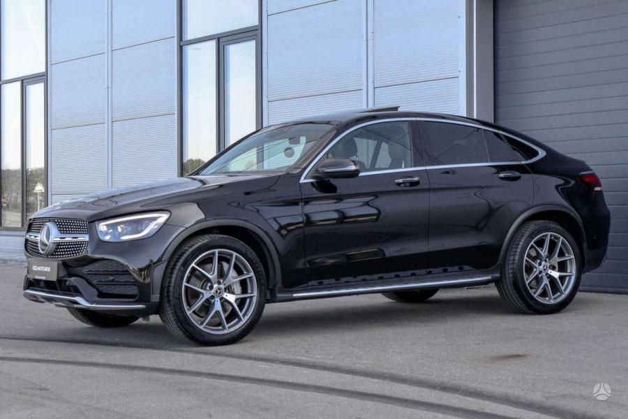 Black Mercedes-Benz GLC 220 2019 in Kaunas, with an engine capacity of 1.95 L and mileage of 182 thousand km for 32999 €, photo 8 on AUTOMOTO.COM.LV